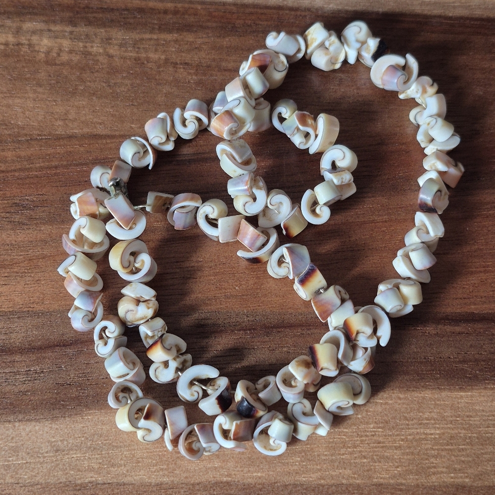 Vintage Spiral Puka Shell Necklace Beach Shore Surf H… - Gem